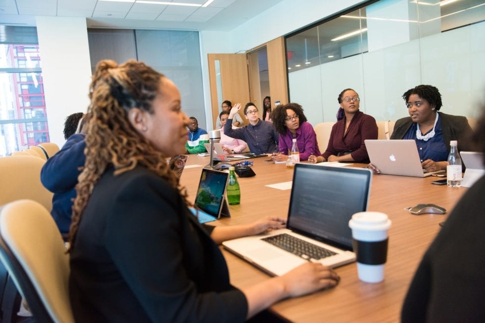 Meeting Management: Run Effective Meetings With These 11 Tips